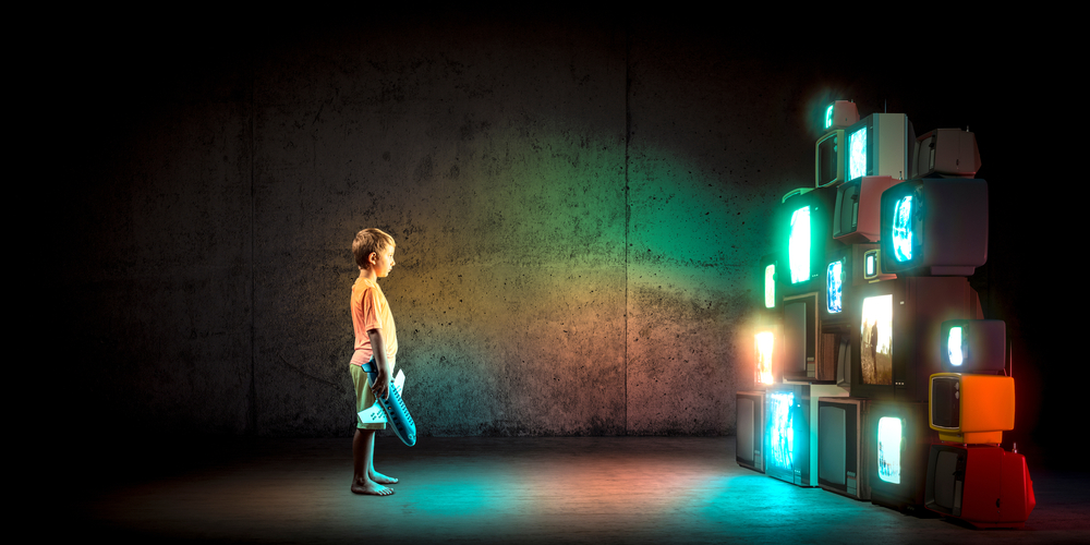 Tempo de tela: conheça os impactos e como ajudar os filhos